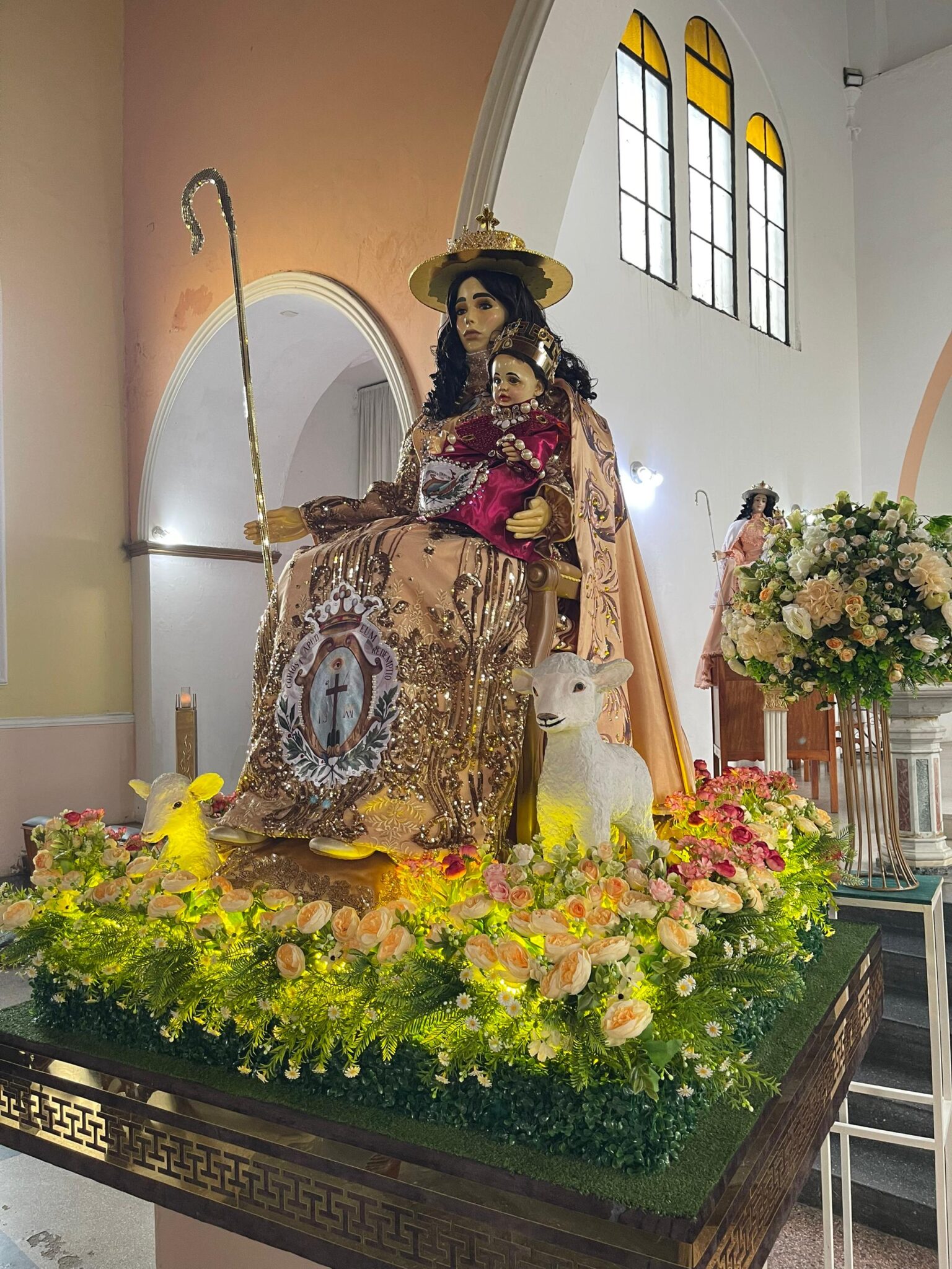 Armeya diseñó réplicas de la Divina Pastora, Obelisco y la Flor de Venezuela +Video | Yaracuy al Día